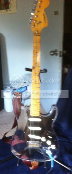 Plexiglass Stratocaster copy (groovy) - eldegas.com