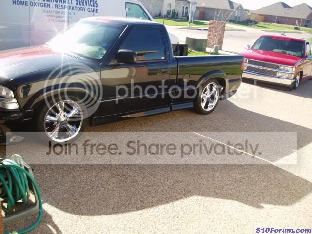 pics of lowered trucks | S-10 Forum