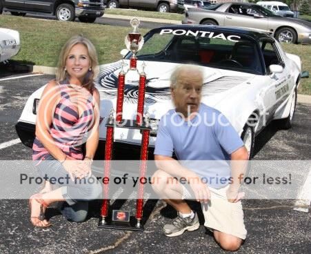 FARK.com: (7459530) Check out Joe at Costco