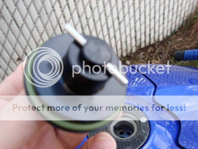 Custom gas tank caps | Yamaha R1 Forum: YZF-R1 Forums